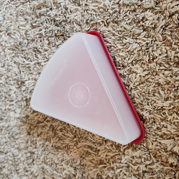 Tupperware | Kitchen | Vintage Tupperware Opaque Pie Slice Container ...